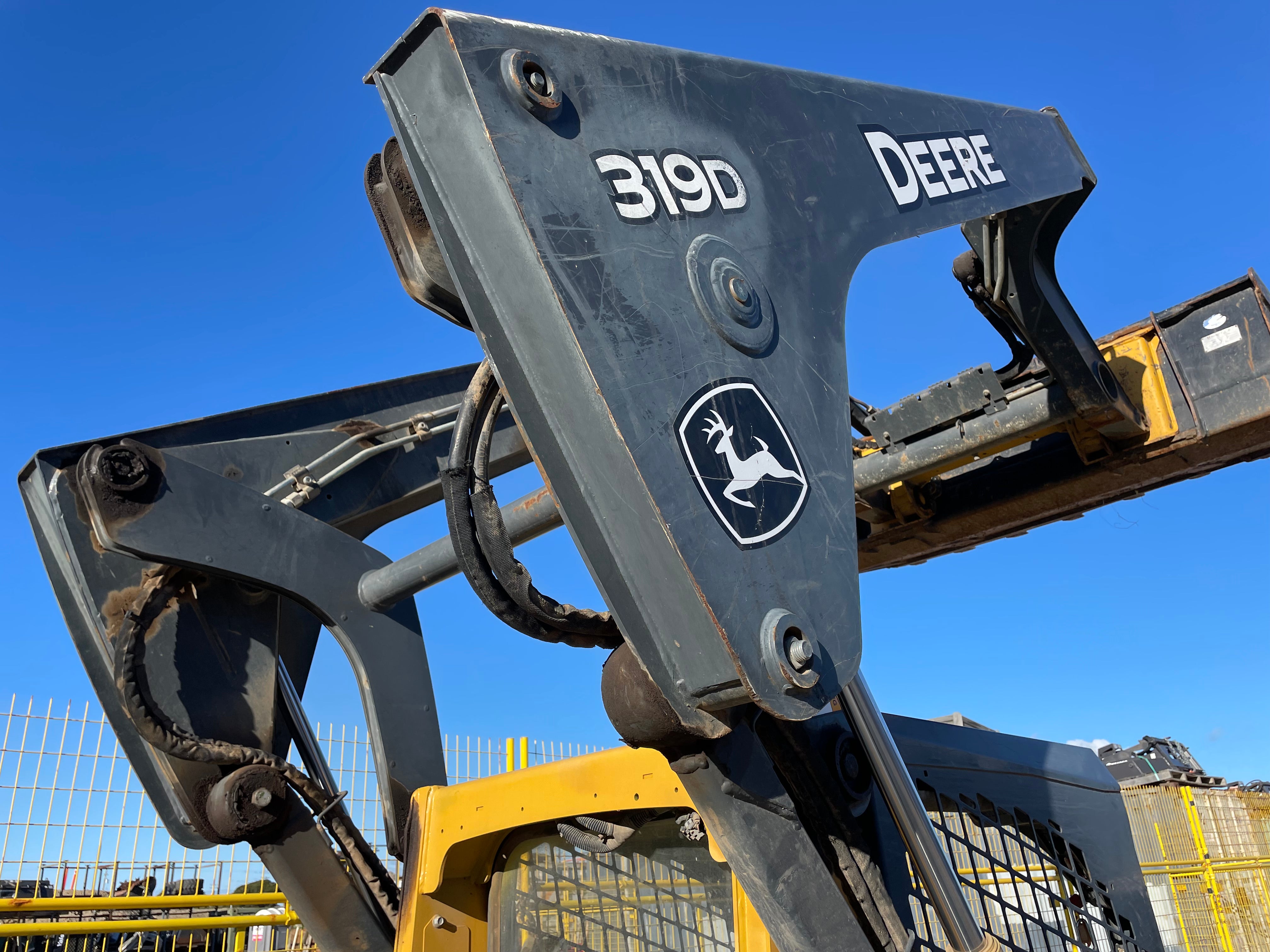 CP Ditching & Grading Bucket 36" 3T wedge bucket quick connect